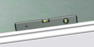 Does skirting have to be level? – The DIY Fix